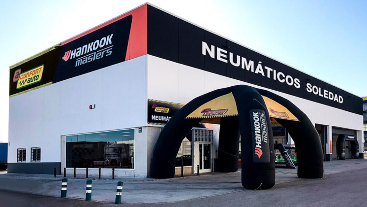 Neumáticos Soledad estrena taller Confortauto Hankook Masters en Ribarroja (Valencia)