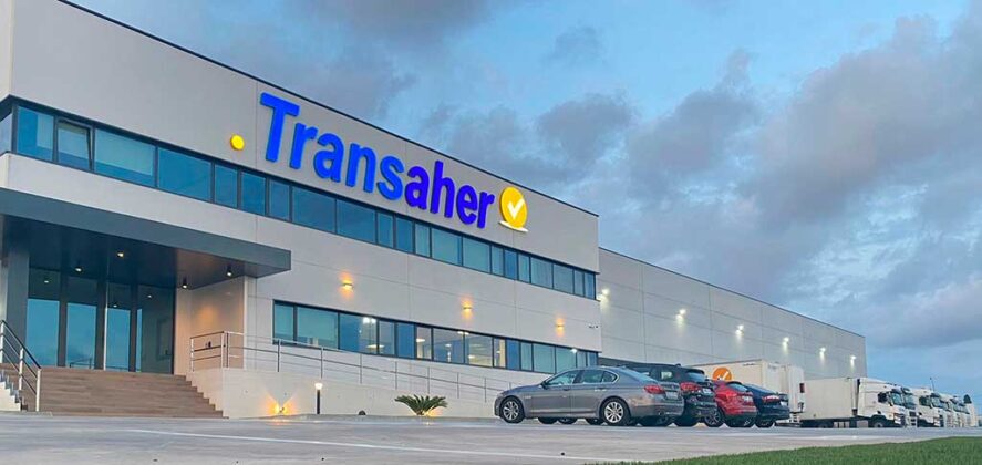 Transaher continúa su expansión estrenando nave con 60 muelles en Alicante